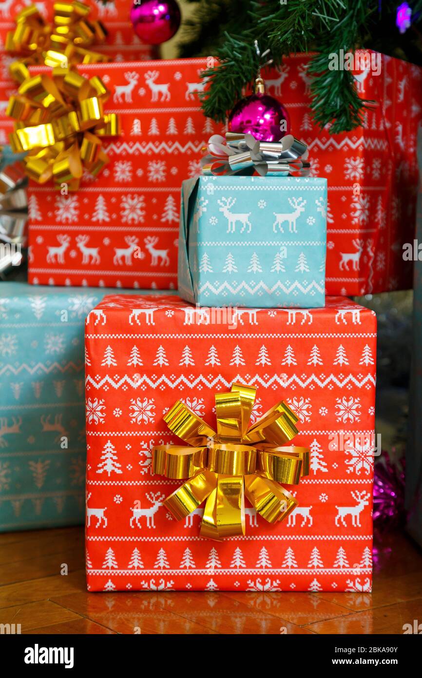 Gifts, gift wrapping, bow on boxes, christmas boxes Stock Photo - Alamy