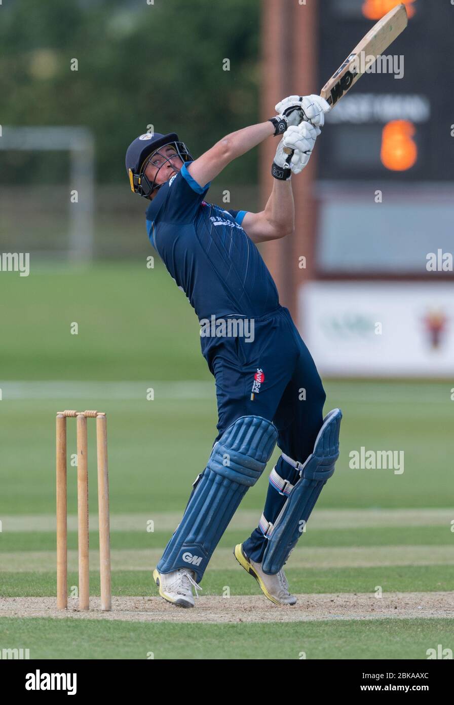 Cricket 2nd hi-res stock photography and images - Alamy