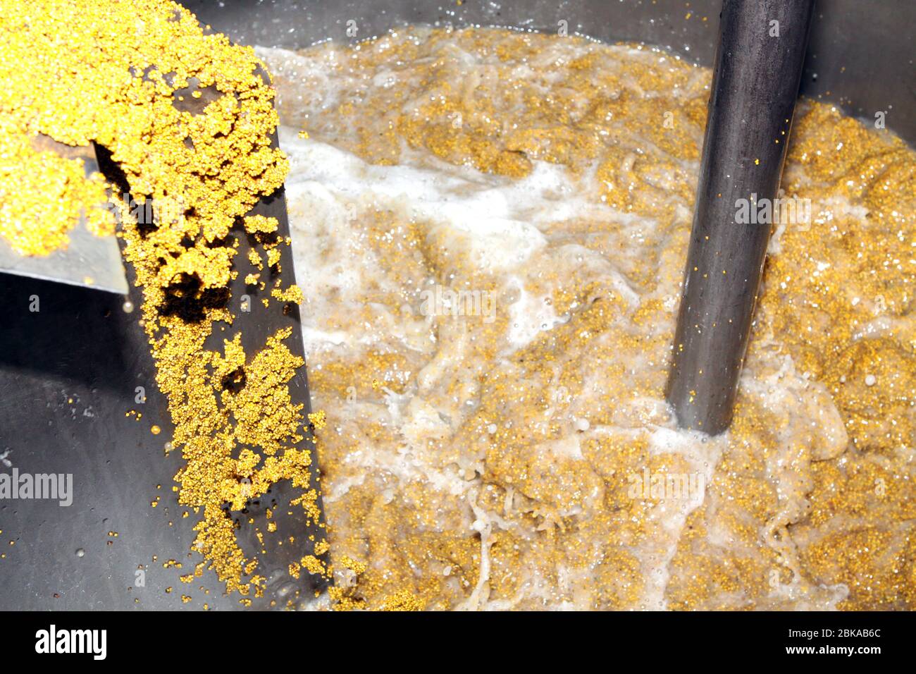 Extrusion food manufacturing hi-res stock photography and images - Alamy