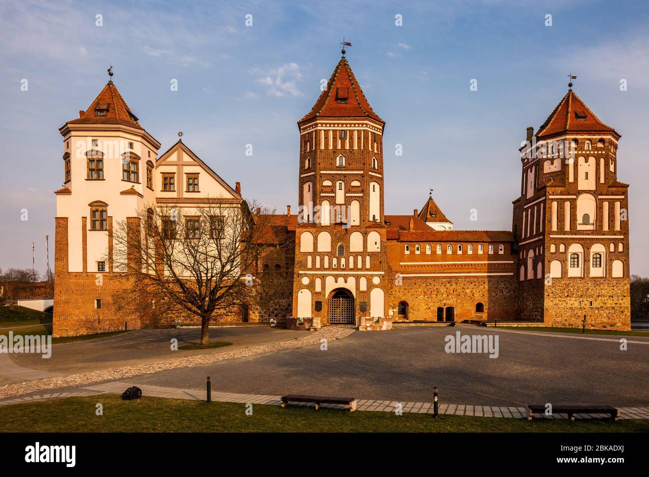 Medieval castle in Mir, Belarus Stock Photo - Alamy