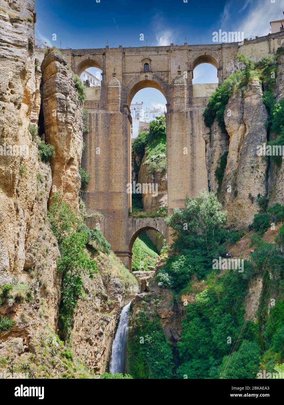 Spanning a 120m deep chasm over the Guadalevín River, the Puente Nuevo ...