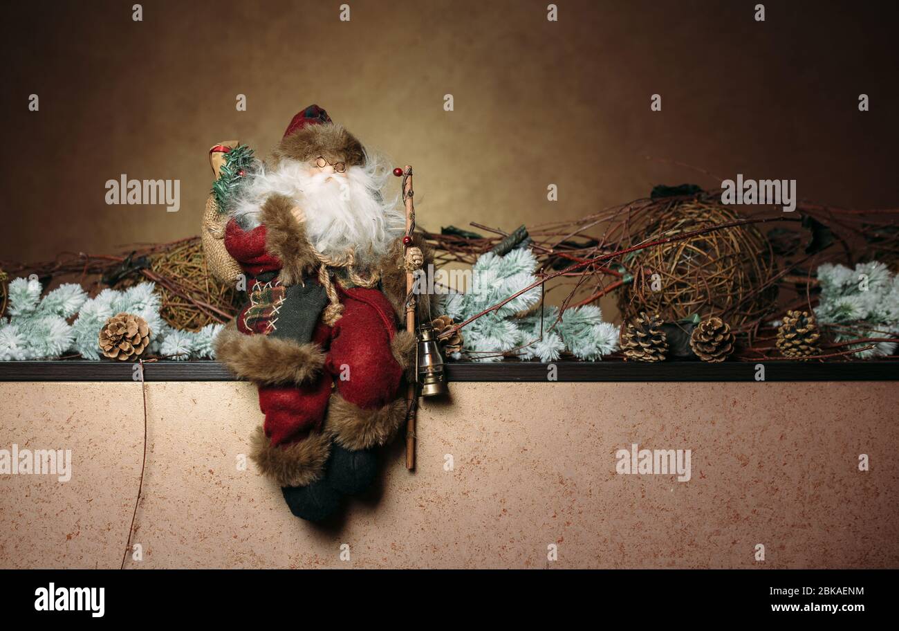 Plush santa claus toy hi-res stock photography and images - Alamy
