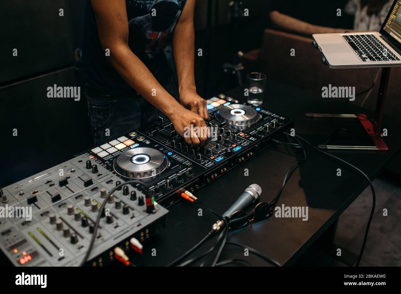 Dj Club Wallpaper Hd