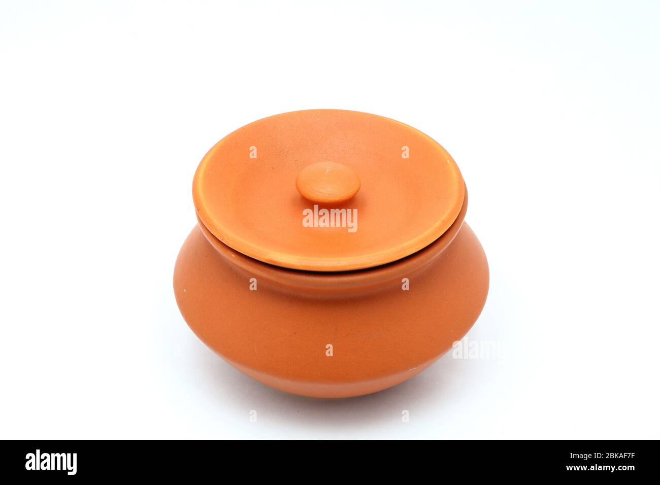 Handmade ceramic pottery cup hi-res stock photography and images - Alamy