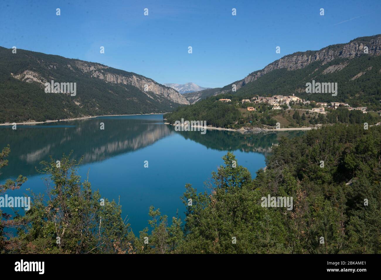 Lake and mountains of southern France Stock Photo - Alamy
