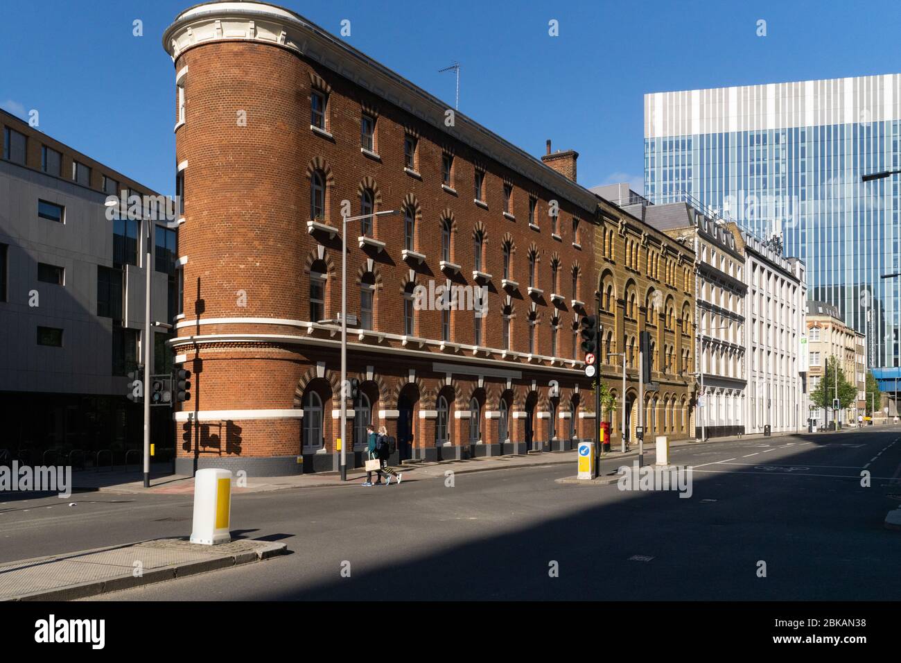 Southwark Street, Bankside, London SE1 Stock Photo - Alamy