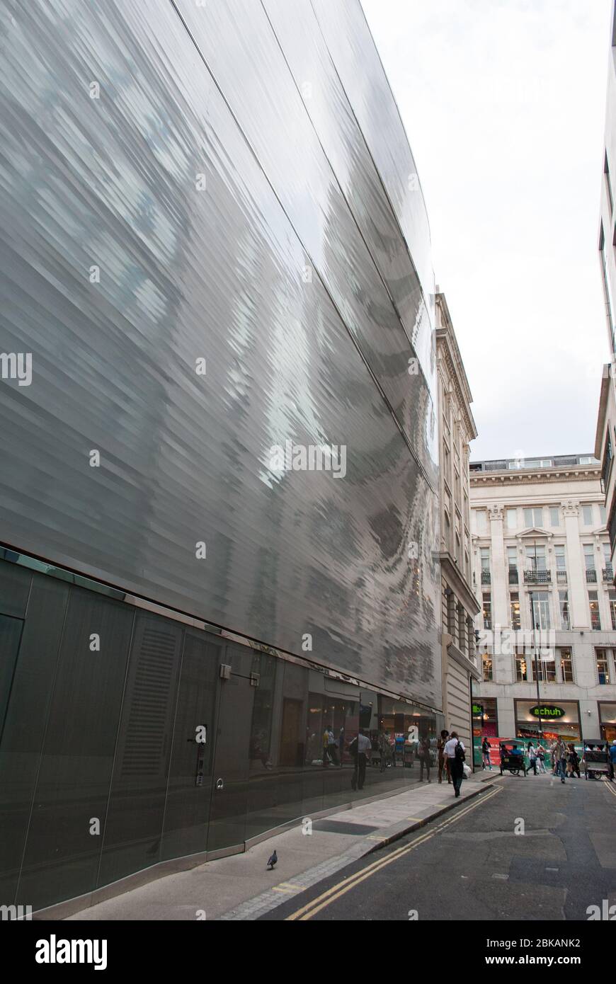 Modern Architecture Aluminium & Glass Reflections Elevation Windows ...
