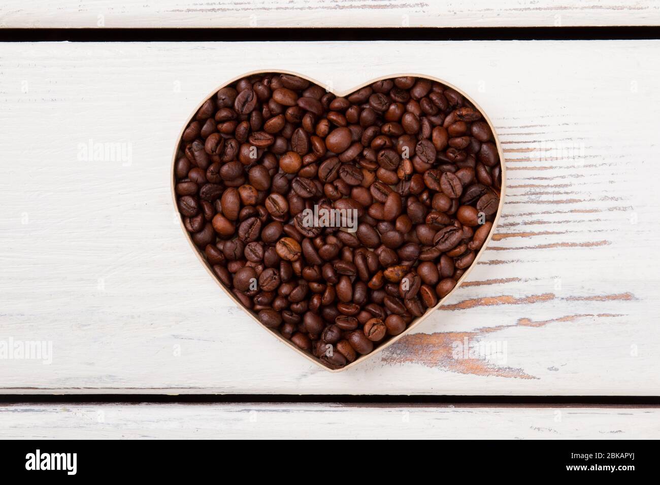 Heart made raw beans hi-res stock photography and images - Alamy