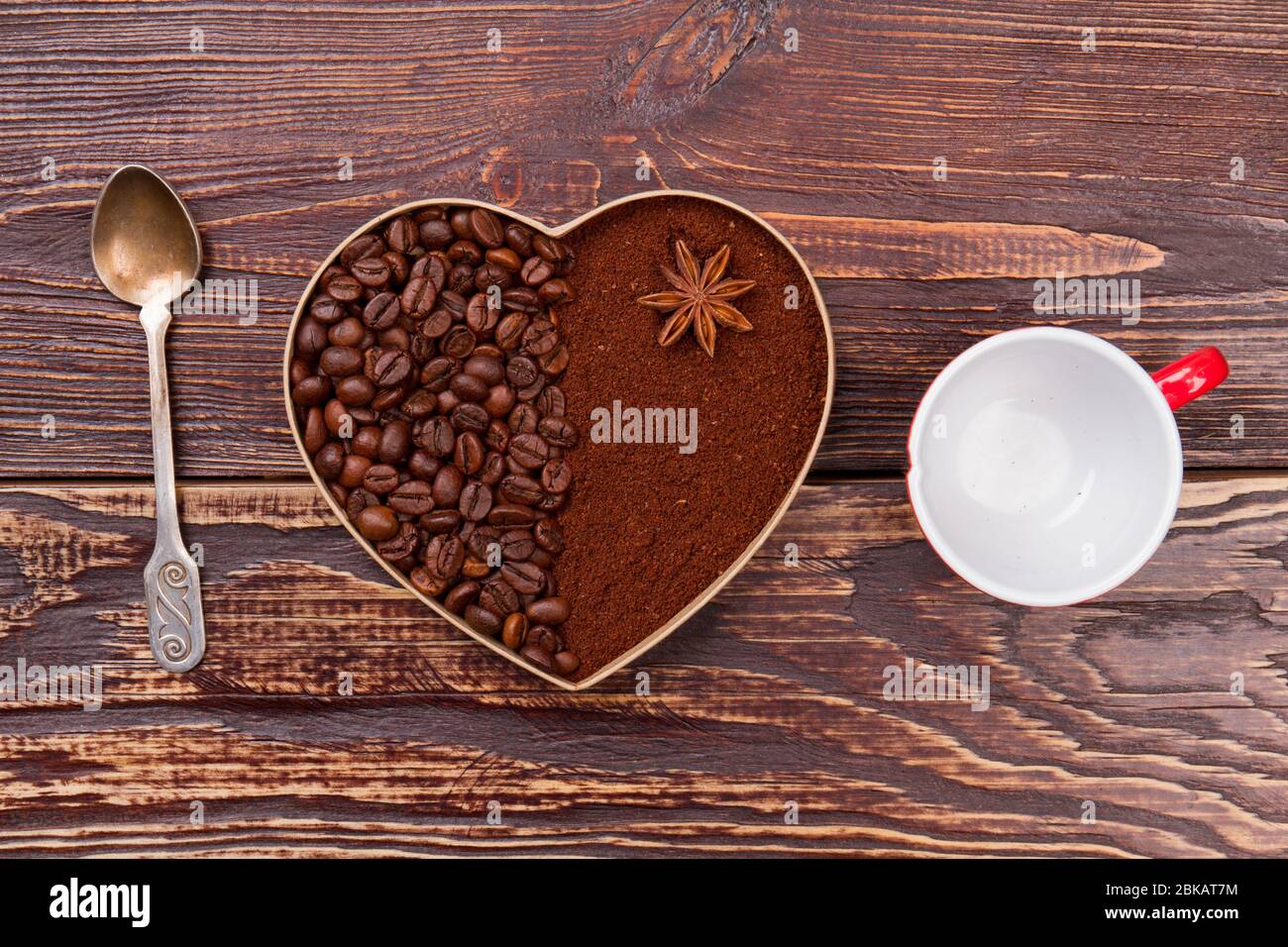 Half full half empty heart hi-res stock photography and images - Alamy