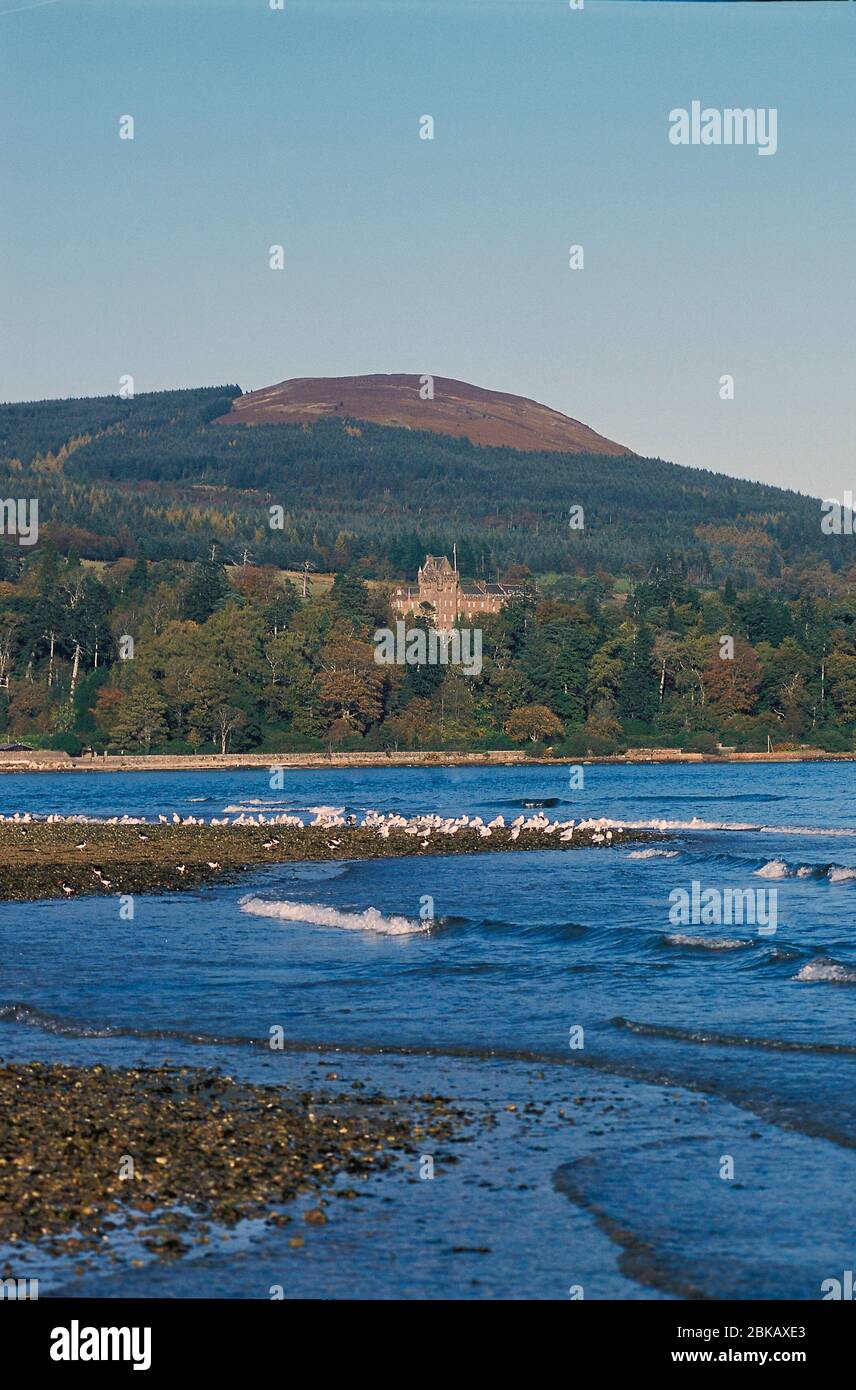 brodick beach and castle Stock Photo - Alamy