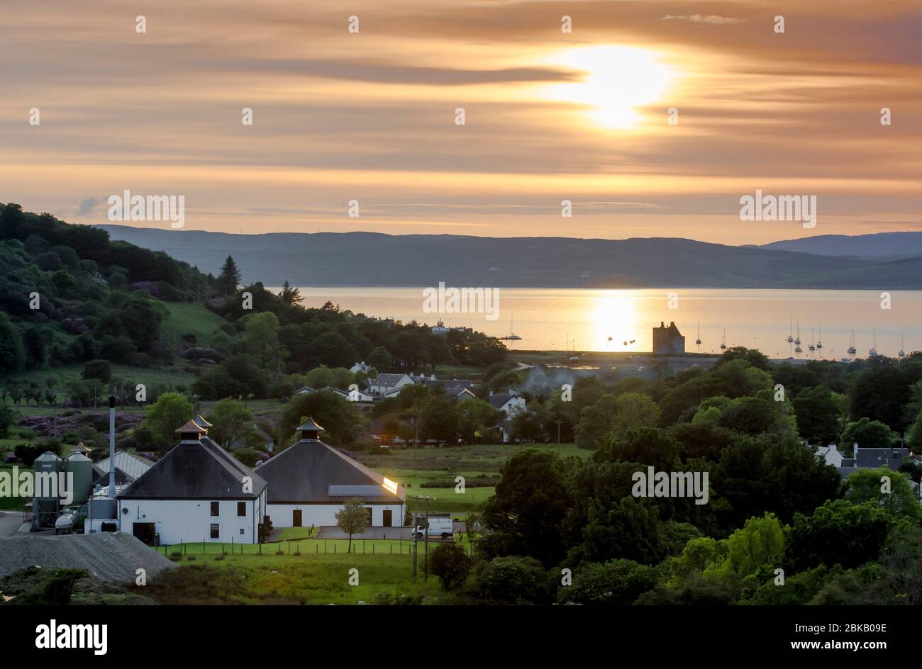 Historic distillery hi-res stock photography and images - Alamy