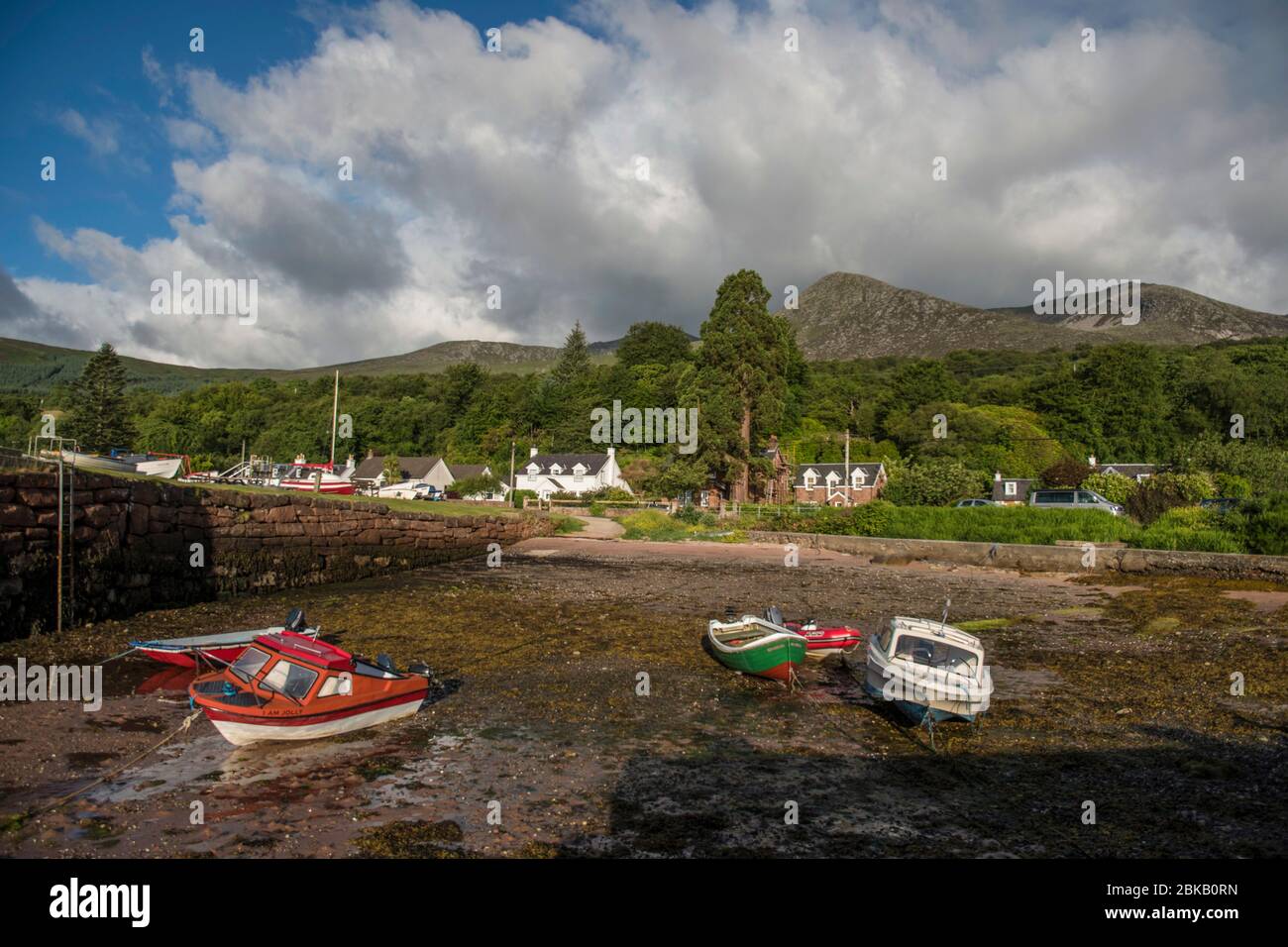 corrie village harbour Stock Photo - Alamy
