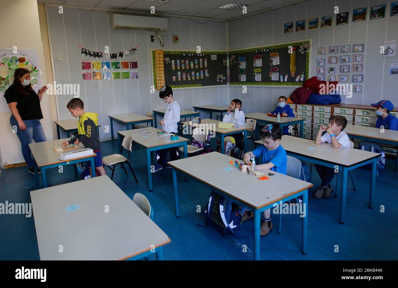 Modiin. 3rd May, 2020. Israeli students are seen in a classroom as they ...