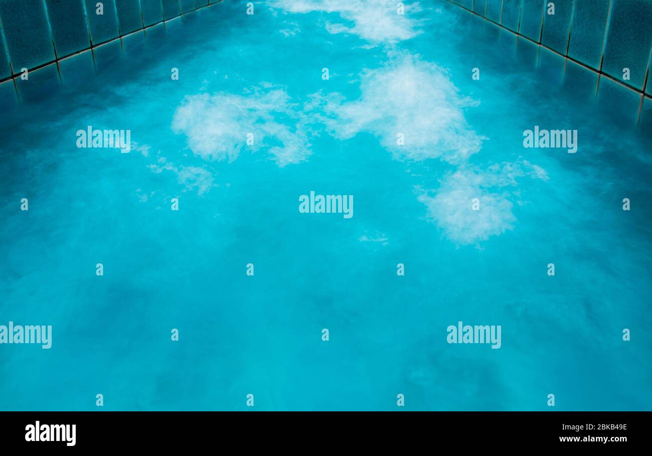 Bubbles of water in the pool Stock Photo - Alamy
