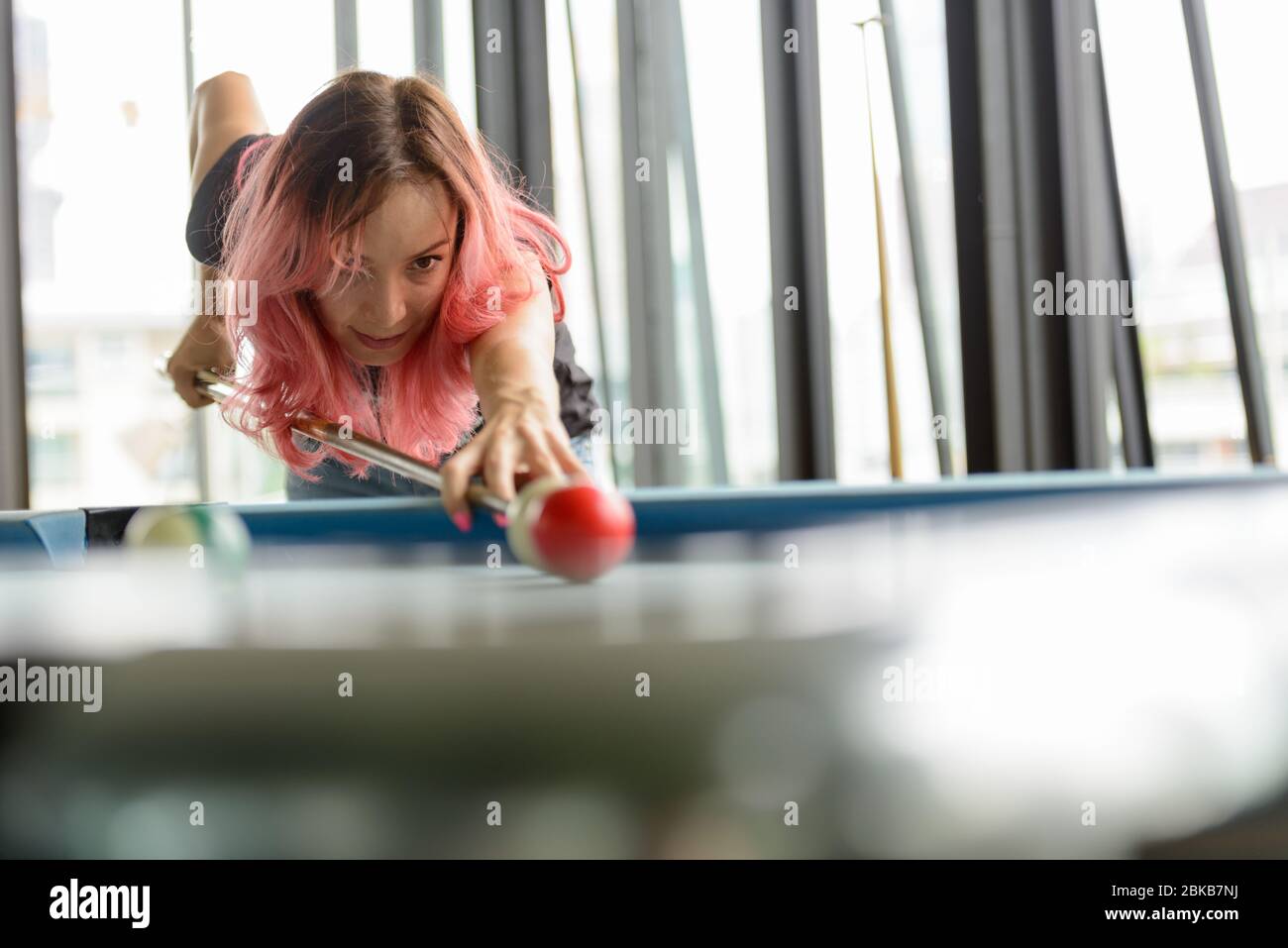 Beautiful female billiard player hi-res stock photography and images ...