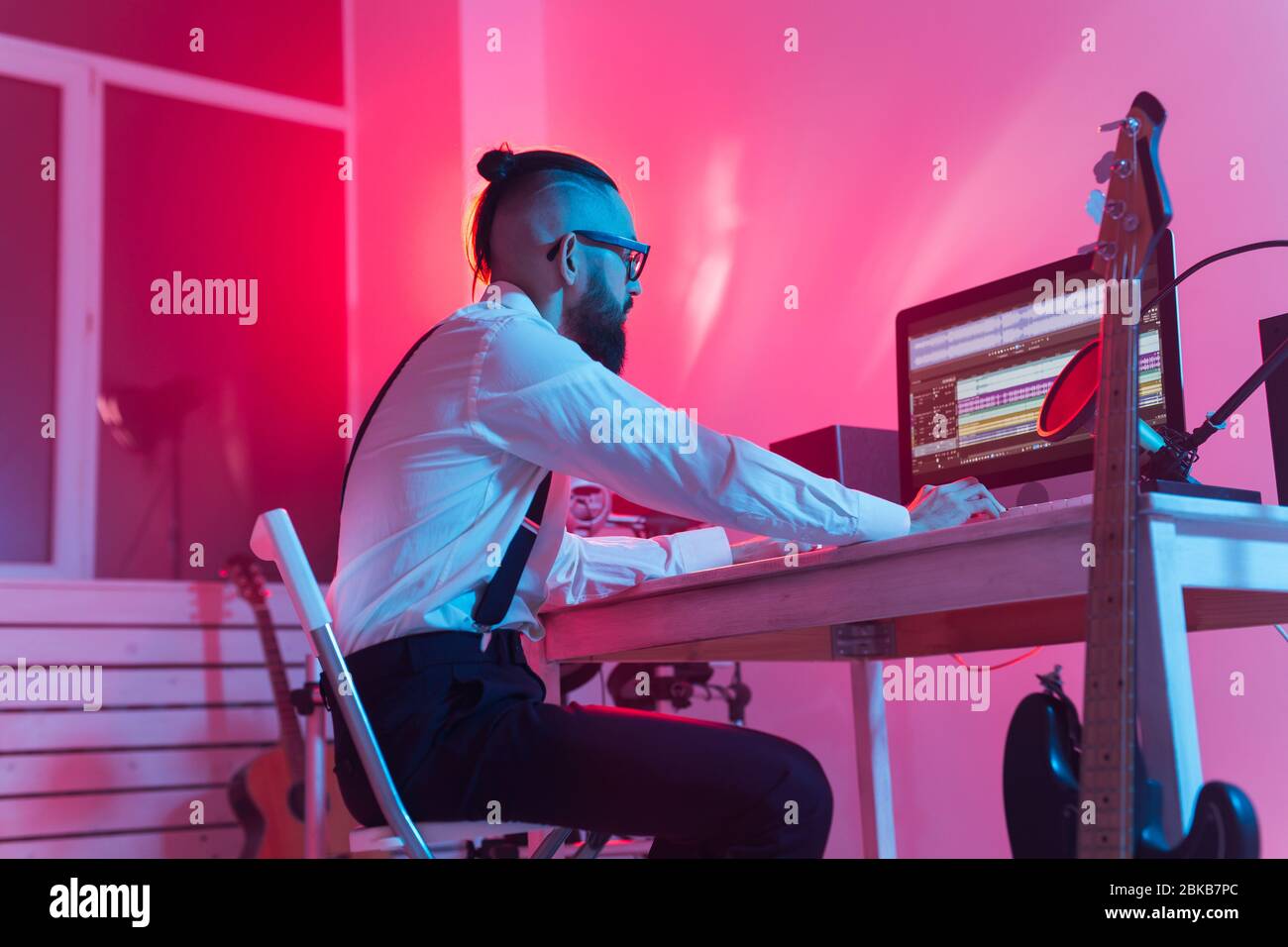 Music producer learning mixing hi-res stock photography and images - Alamy