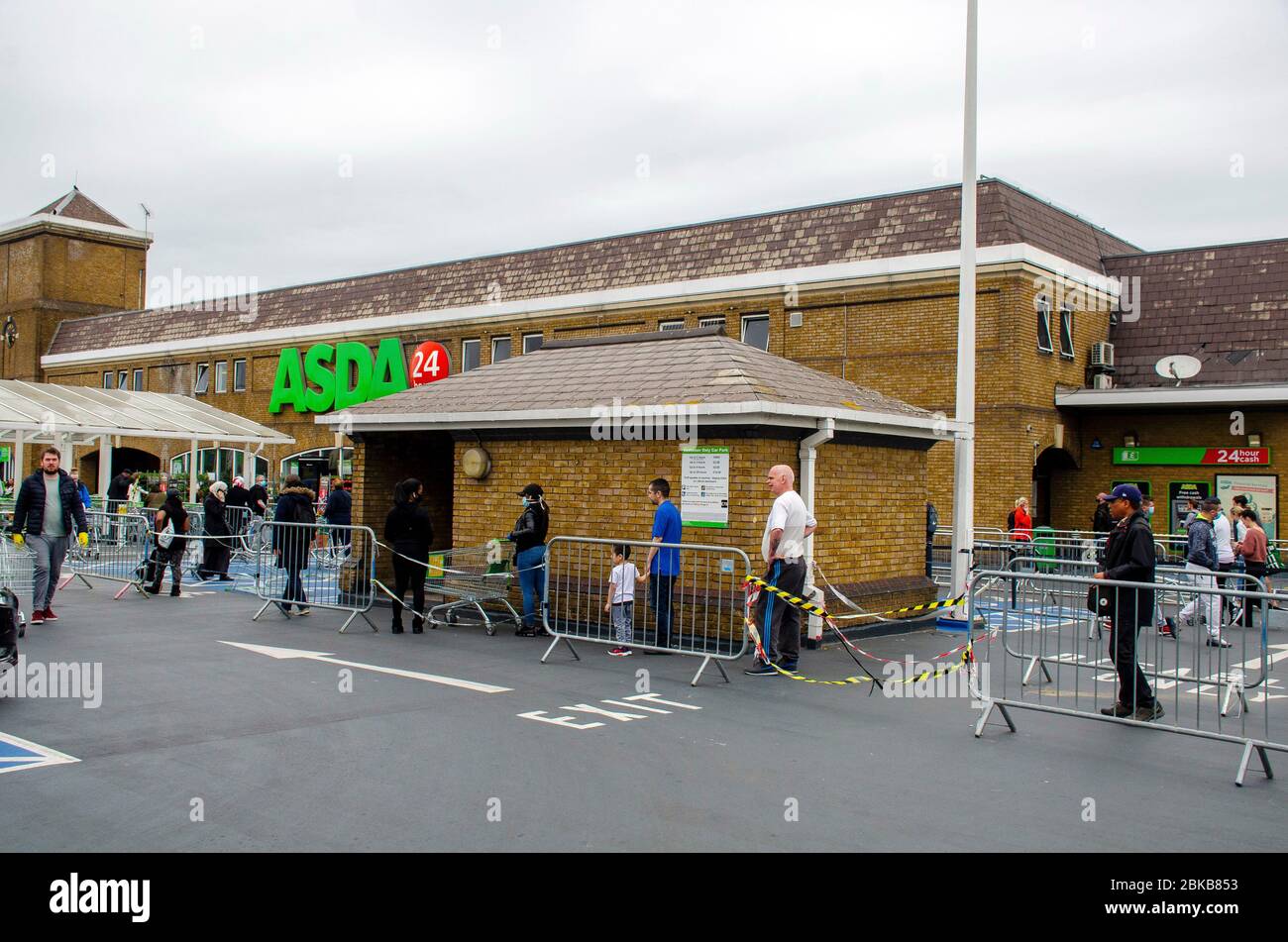 Asda supermarket queues hi-res stock photography and images - Alamy