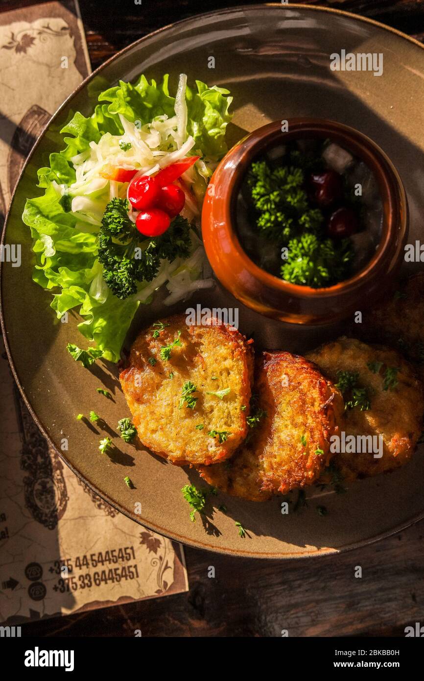 Belarusian traditional eat food draniki Stock Photo - Alamy