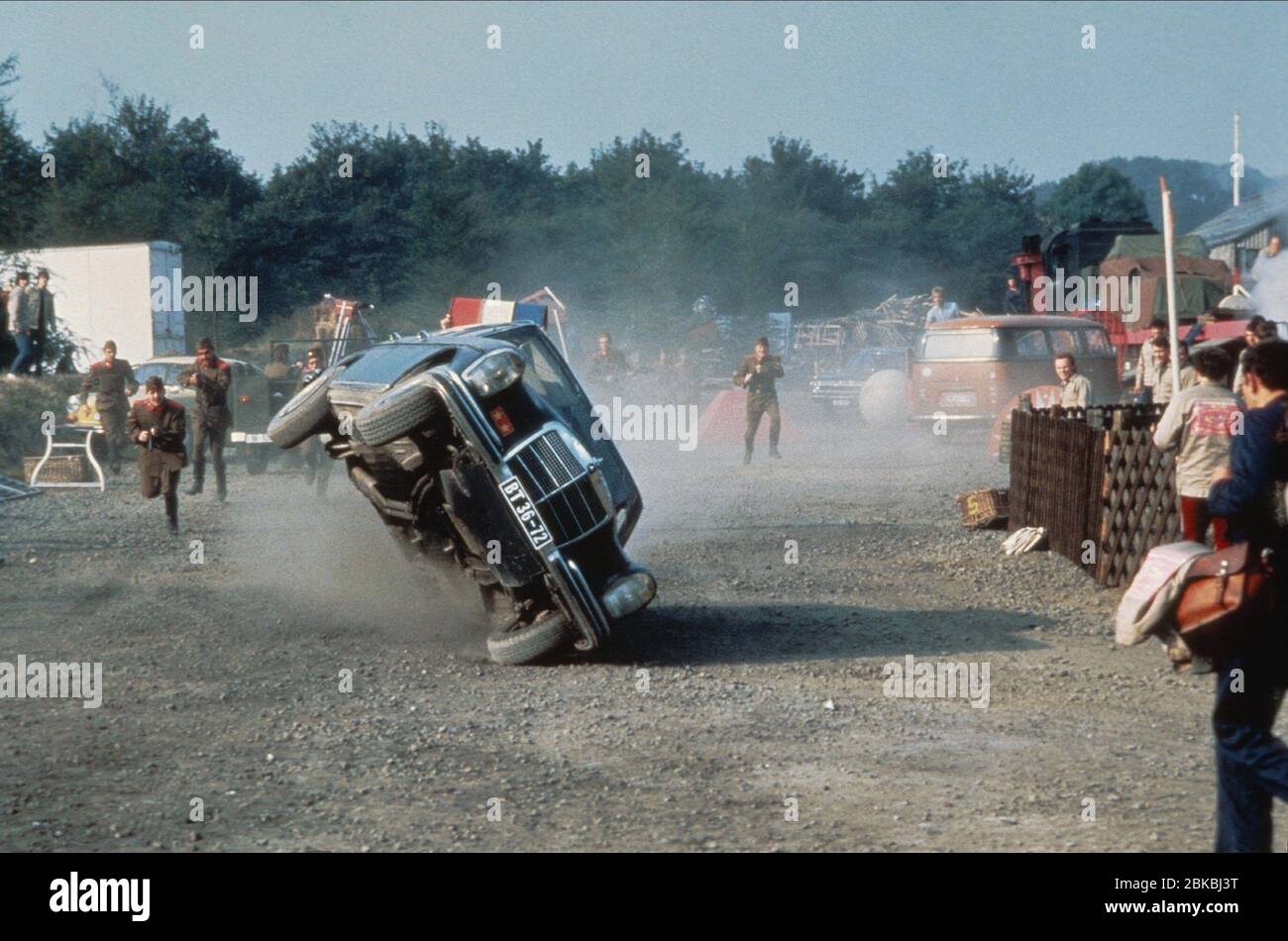 James Bond Action Scene 007 High Resolution Stock Photography and ...