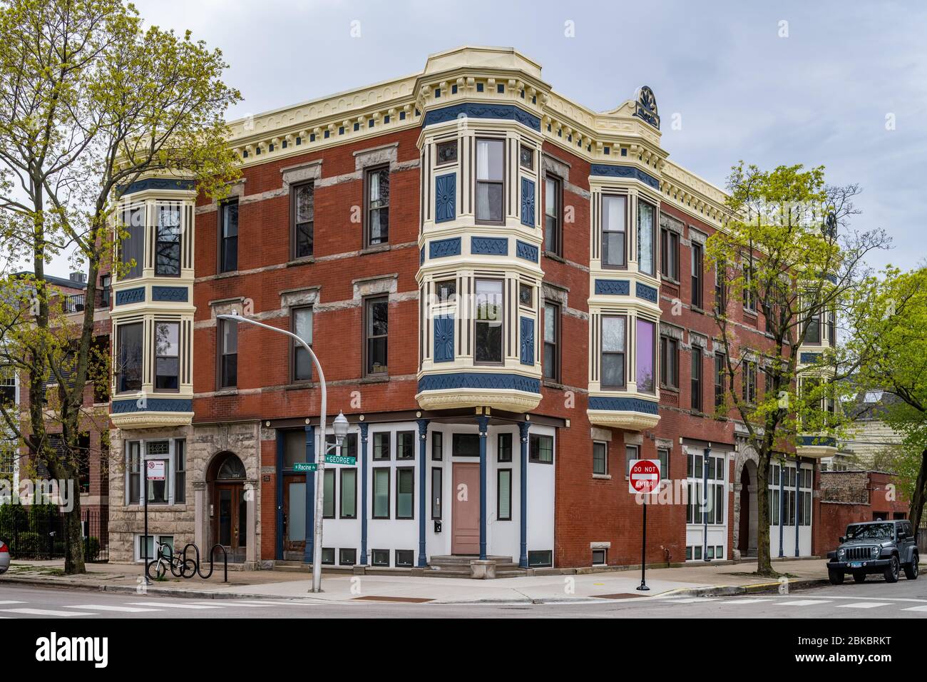 Corner mixed use tavern building in the Lakeview neighborhood Stock ...