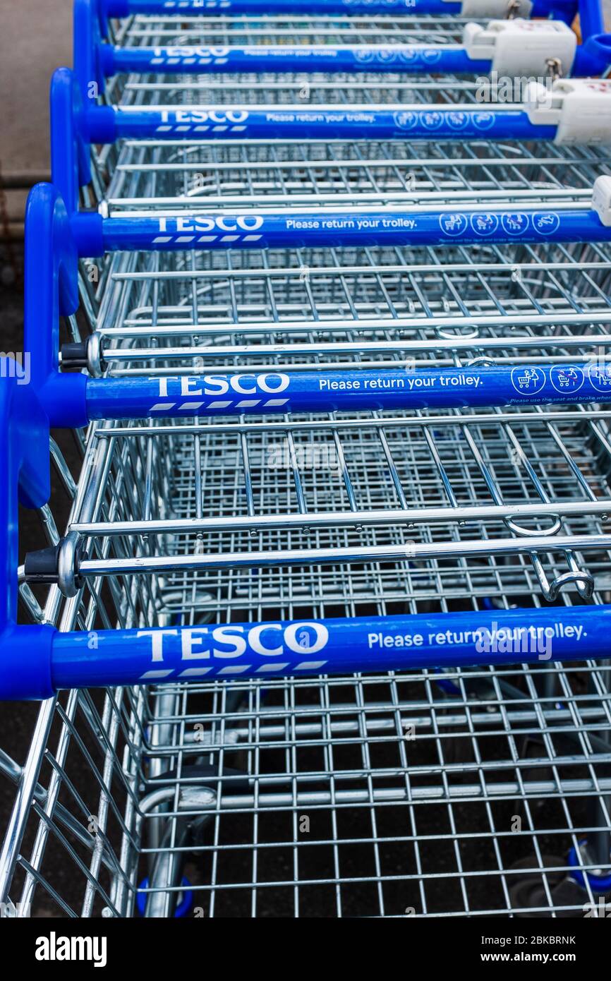 Tesco trolley shopping hi-res stock photography and images - Alamy