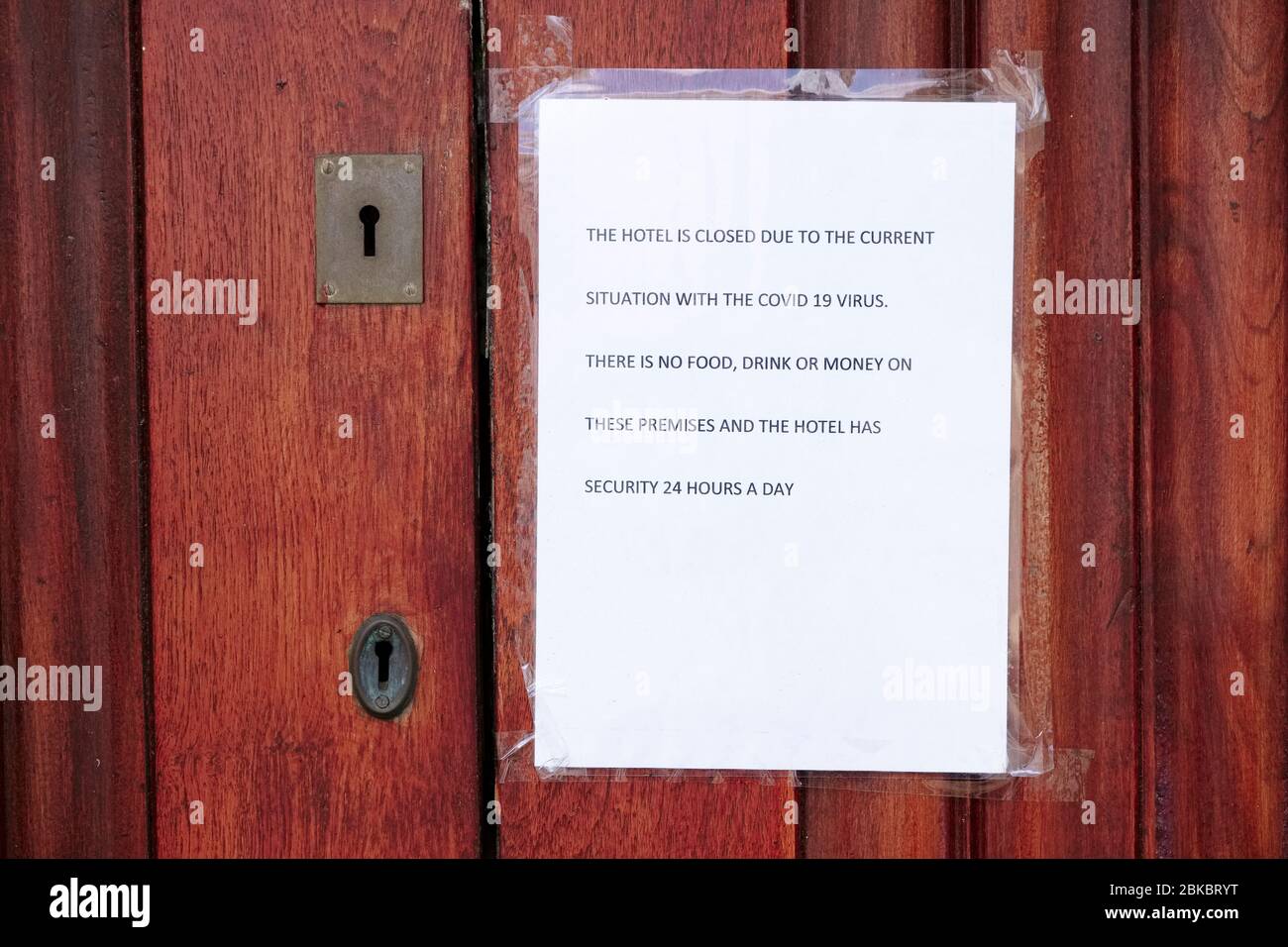 Hotel bar and food restaurant closed sign due to coronavirus covid 19 ...