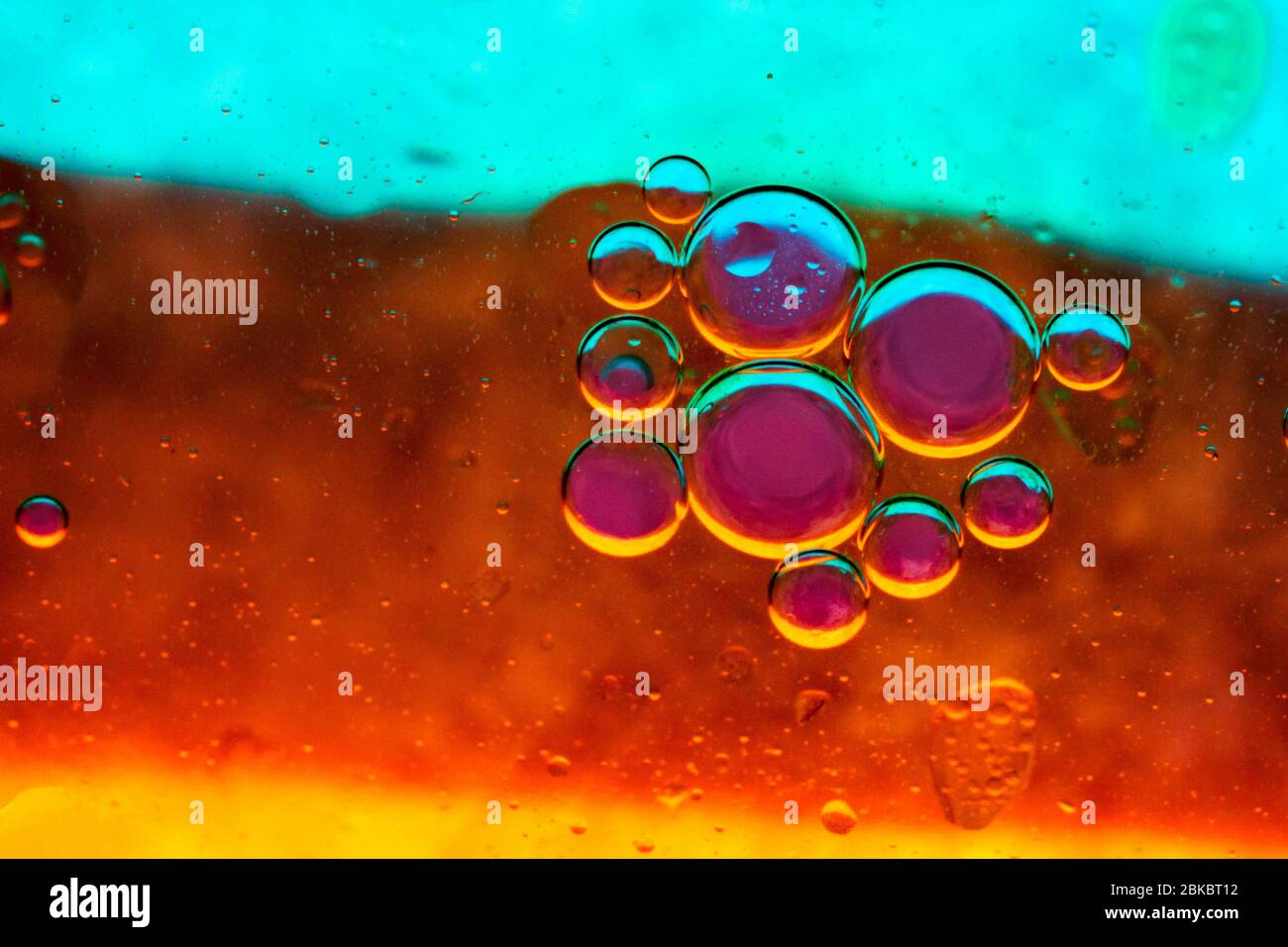 Oil bubbles in water Stock Photo - Alamy