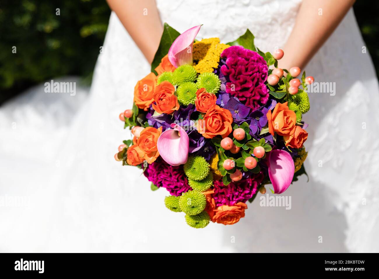 Bouquet of flowers with a married Stock Photo - Alamy