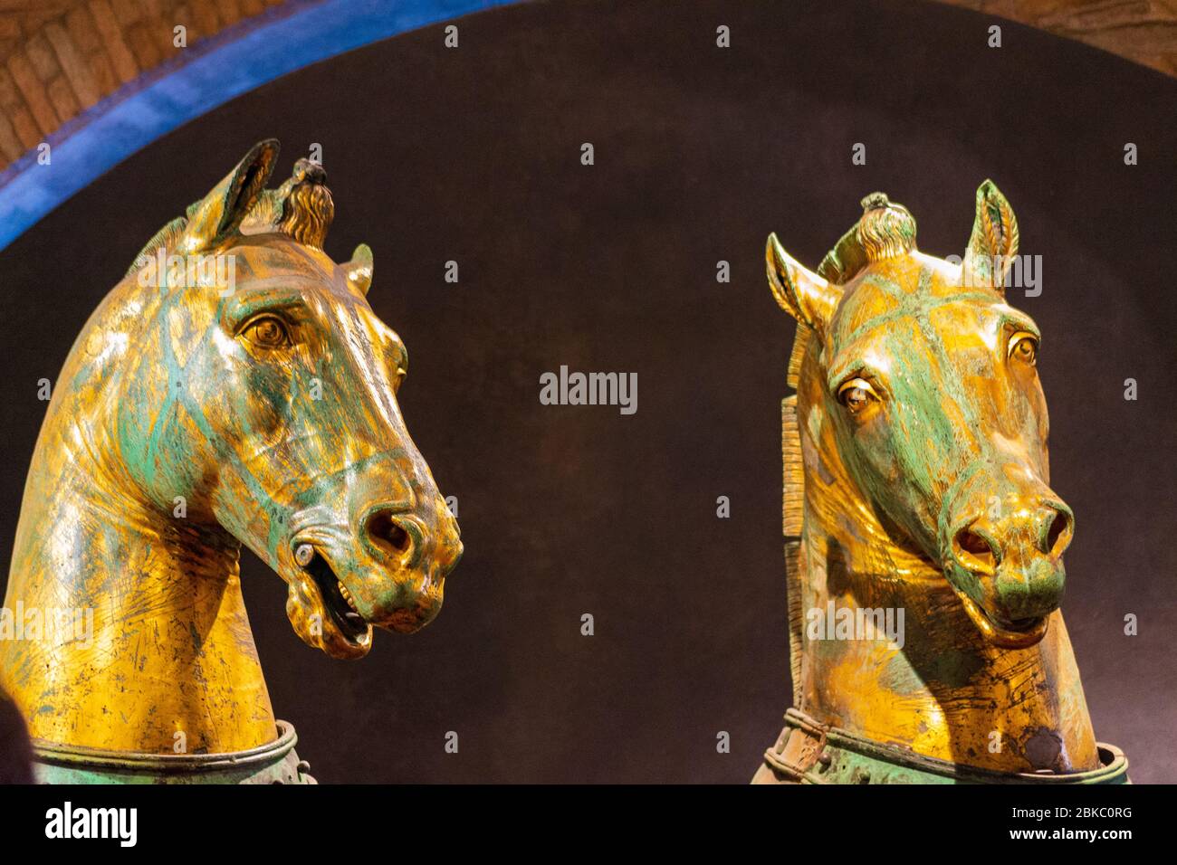 Ancient sculpture of horses hi-res stock photography and images - Alamy