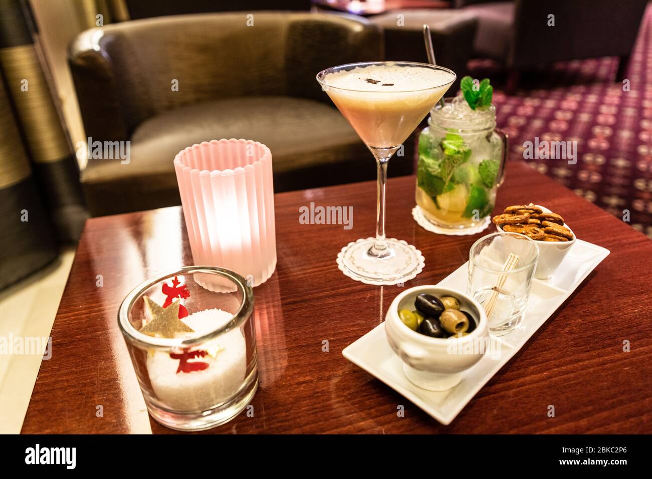 Cocktails served in a luxury hotel Stock Photo - Alamy