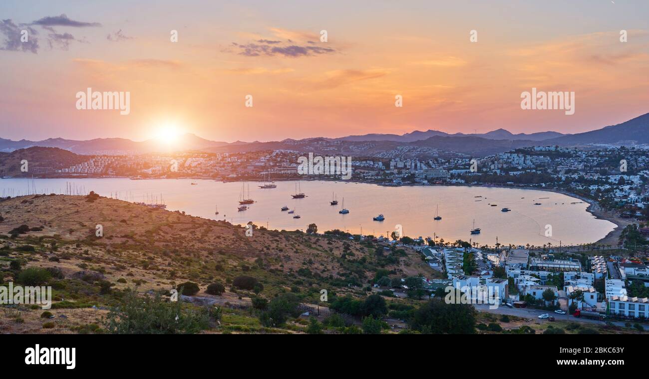 Bodrum night cityscape. Panoramic view over the bay in Bodrum, Turkey ...