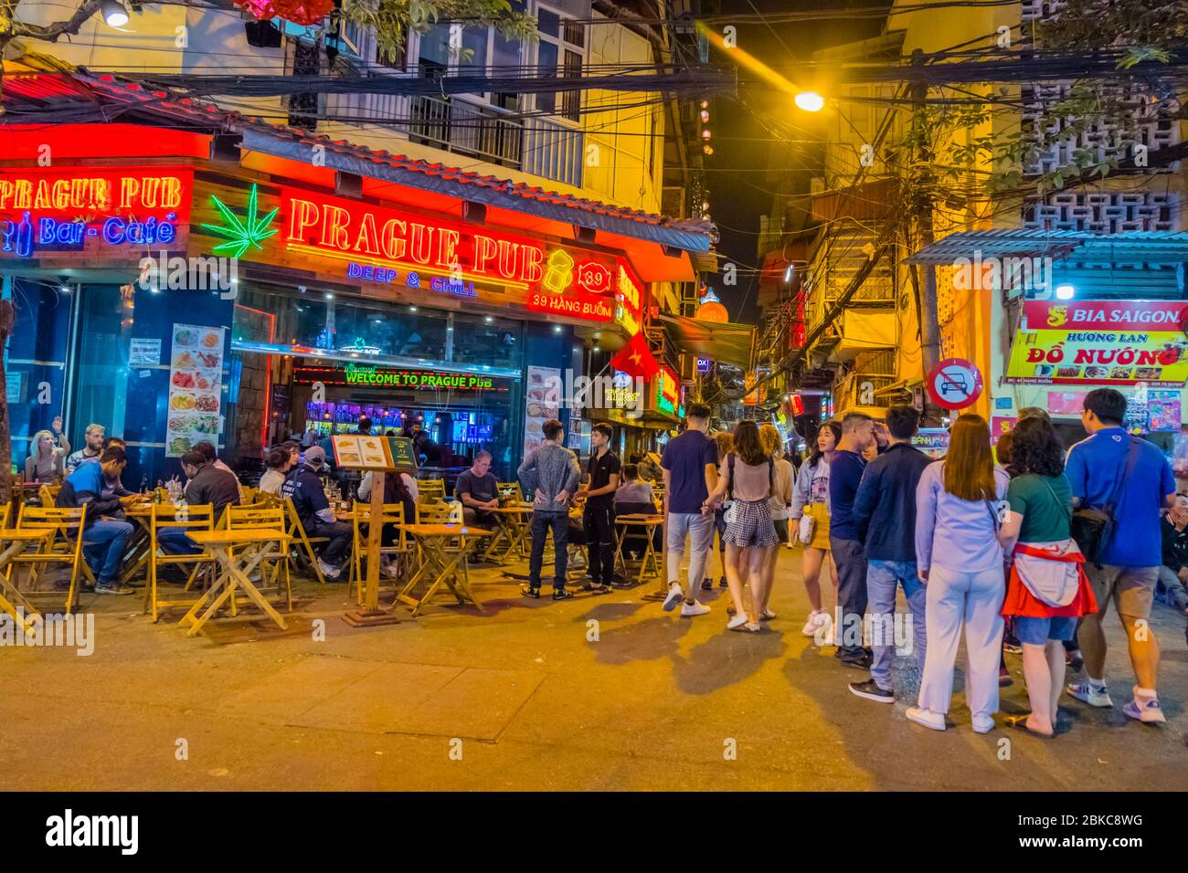 Prague Pub, corner of Ta Hieng and Hang Buom streets, old quarter ...