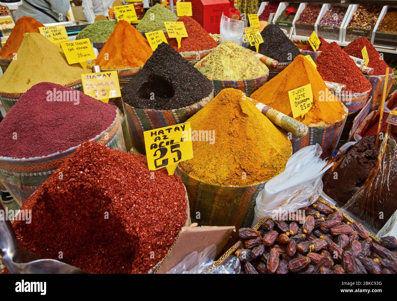 Turkey, Istanbul, Spice Bazaar turkish spices for sale Stock Photo - Alamy