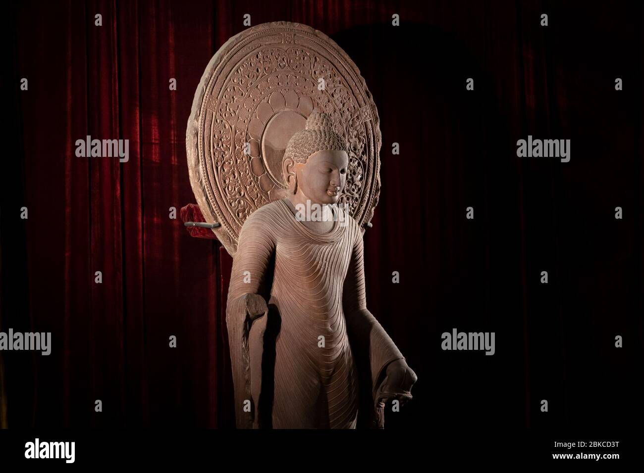 A statue of the standing Buddha was seen during a state banquet held in ...