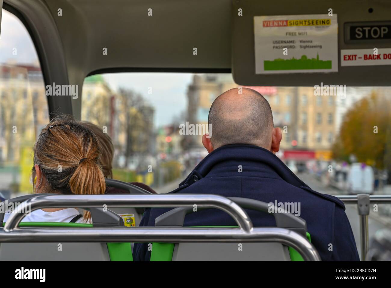 People sitting on bus hi-res stock photography and images - Alamy
