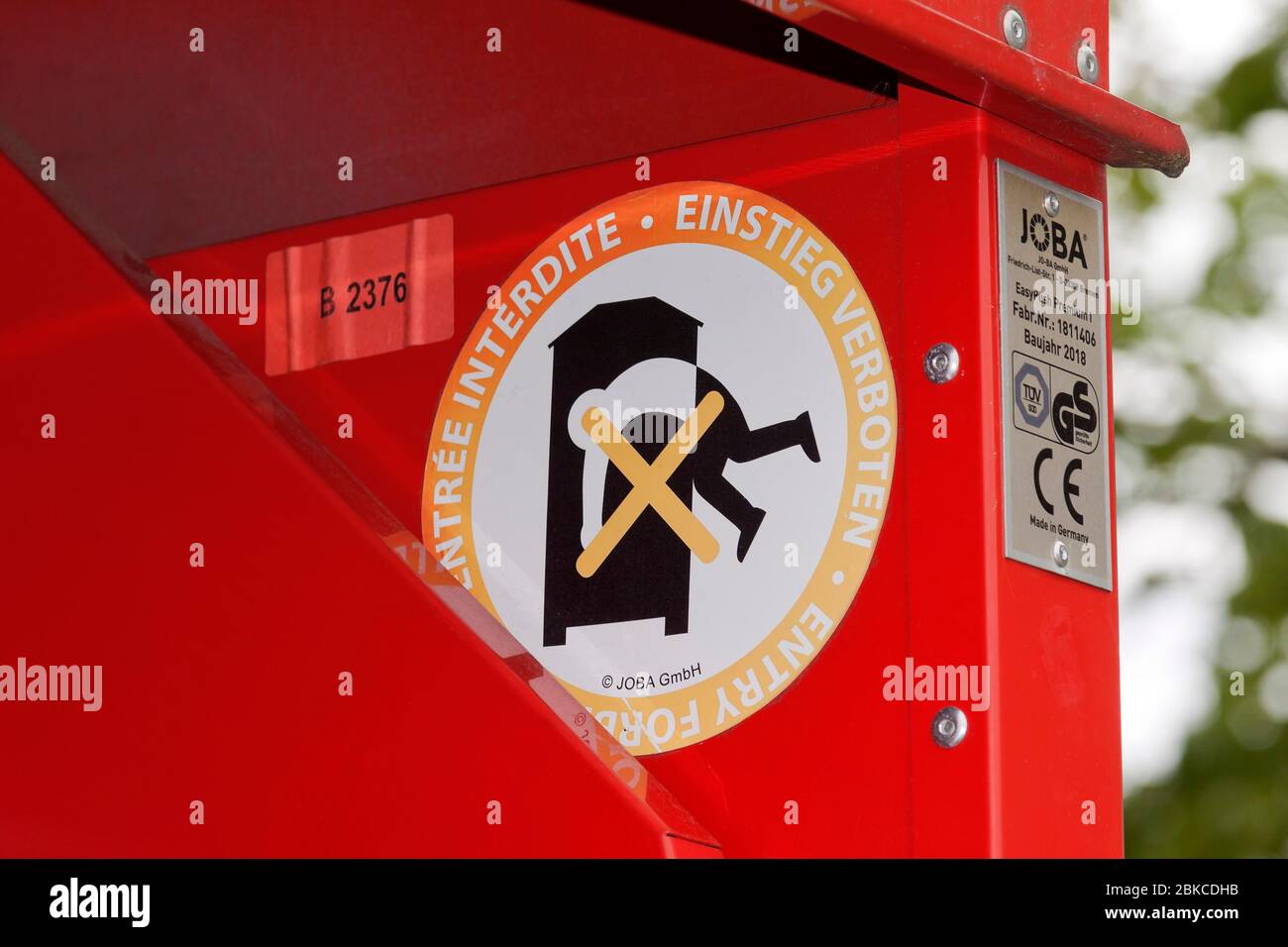 Entry sticker hi-res stock photography and images - Alamy