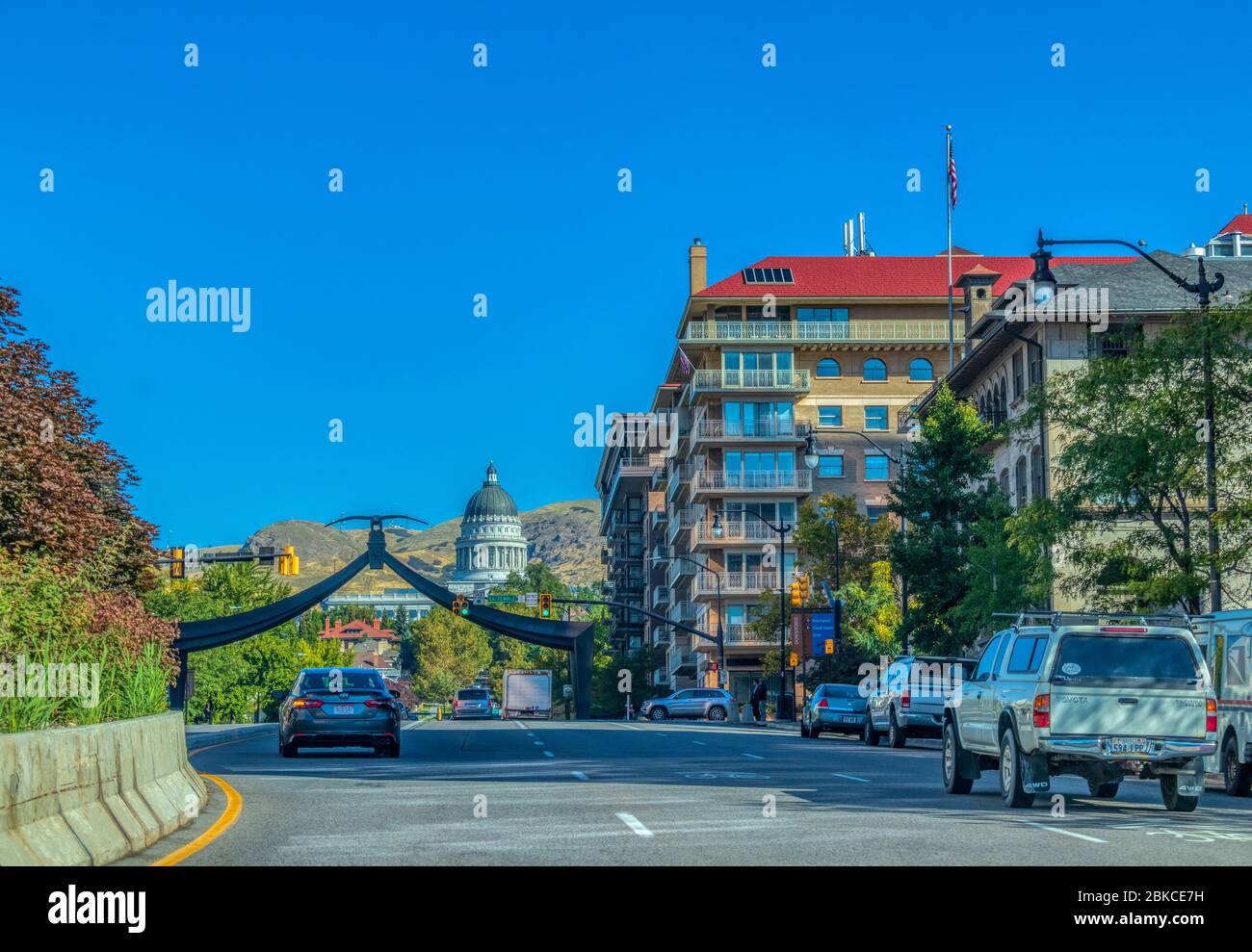 Eagle topped archway hi-res stock photography and images - Alamy