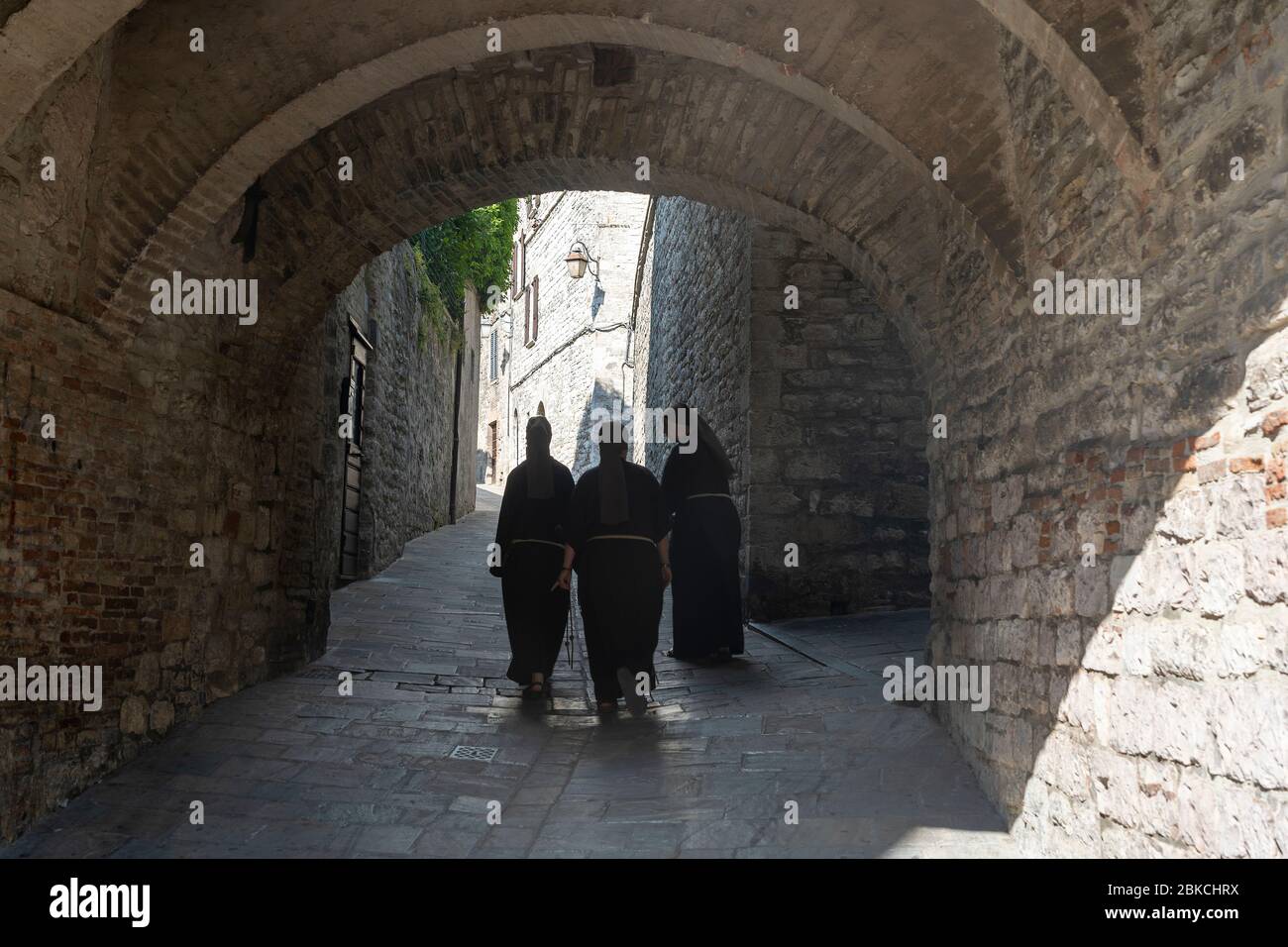 The three nuns hi-res stock photography and images - Alamy