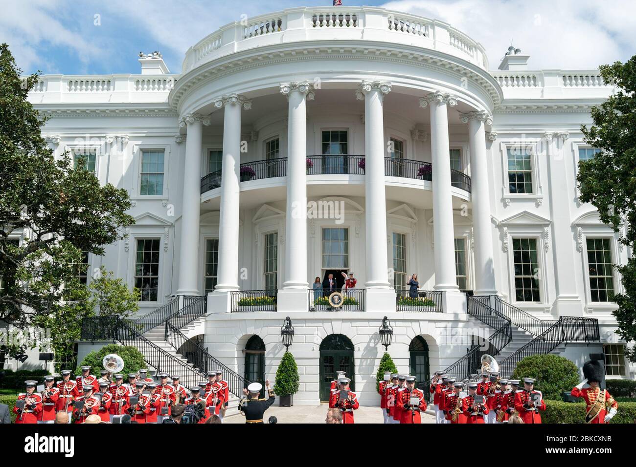 President Donald J. Trump and First Lady Melania Trump welcome guests ...