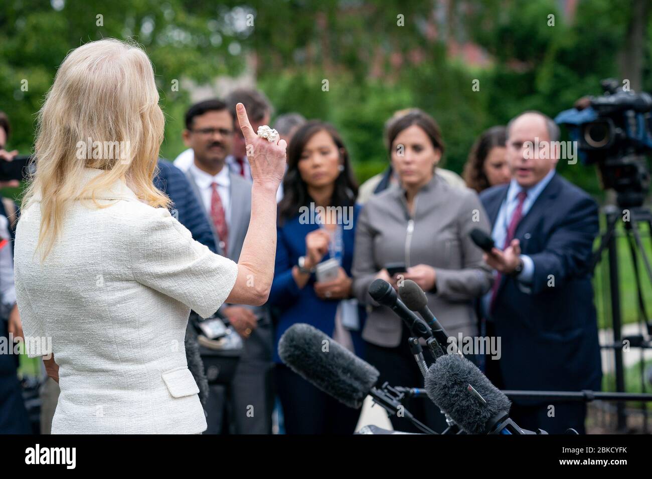 Kellyanne conway hi-res stock photography and images - Alamy