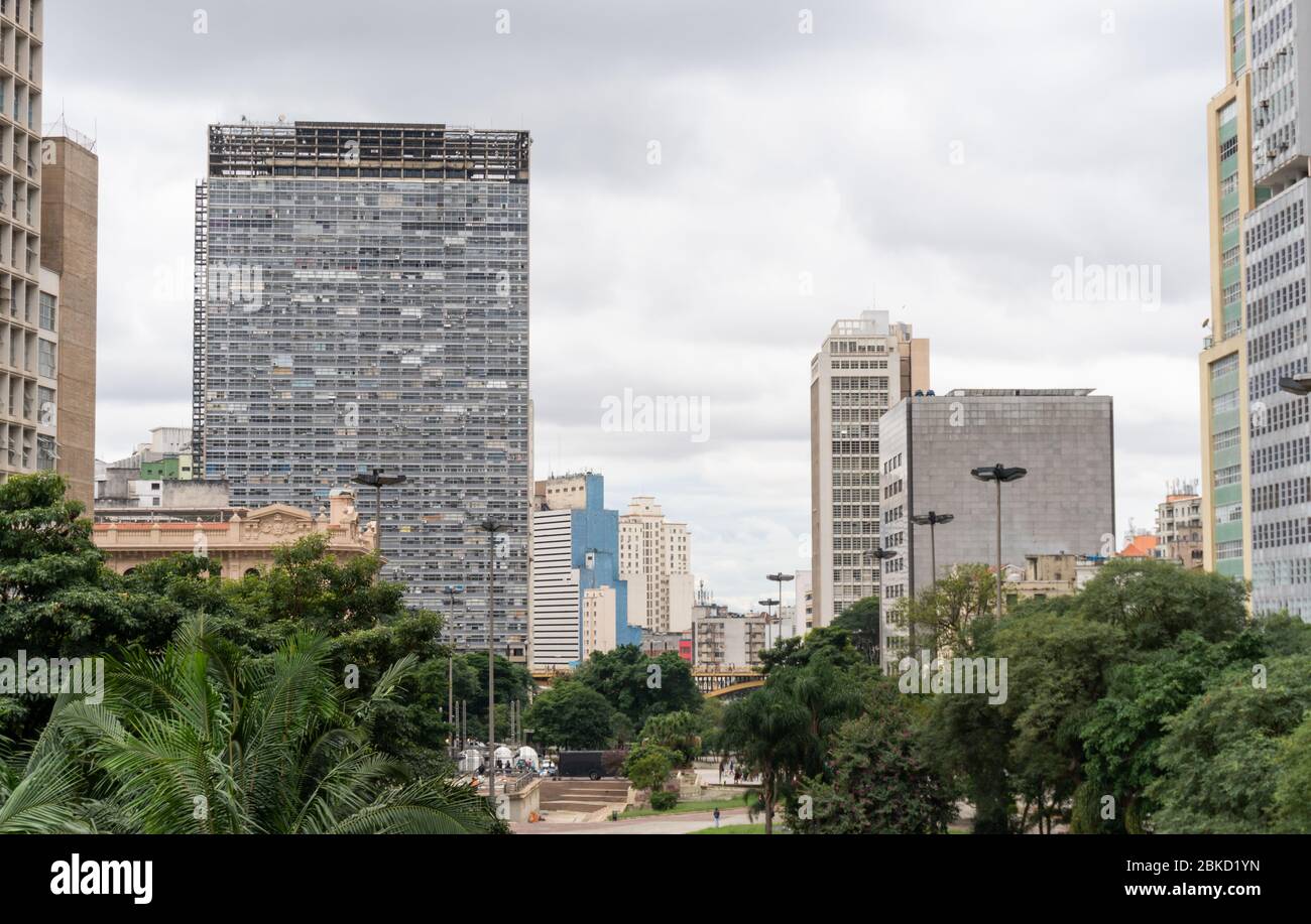 Anhangabau valley valley anhangabau hi-res stock photography and images ...