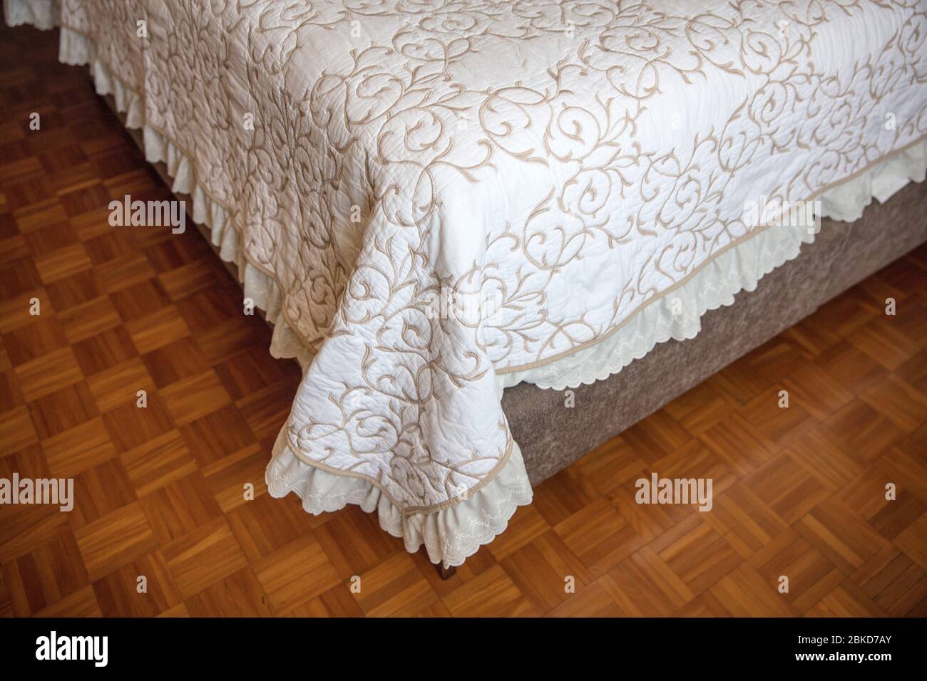 Bed and covering hi-res stock photography and images - Alamy
