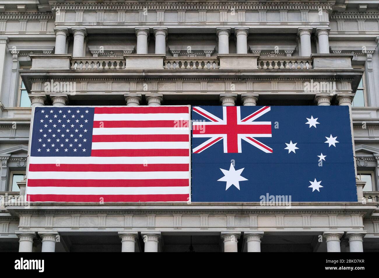Australian and american flags hi-res stock photography and images - Alamy