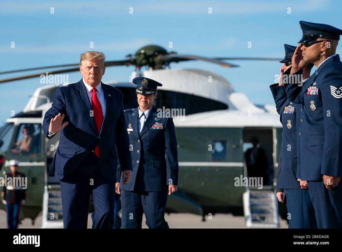 Official White House Photo by Tia Dufour President Trump Departs for MN ...