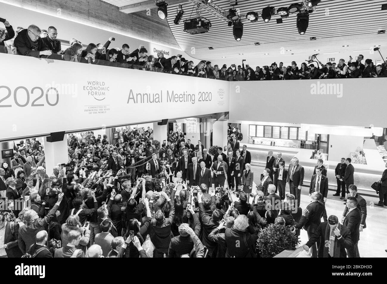 Economic policy summit Black and White Stock Photos & Images - Alamy