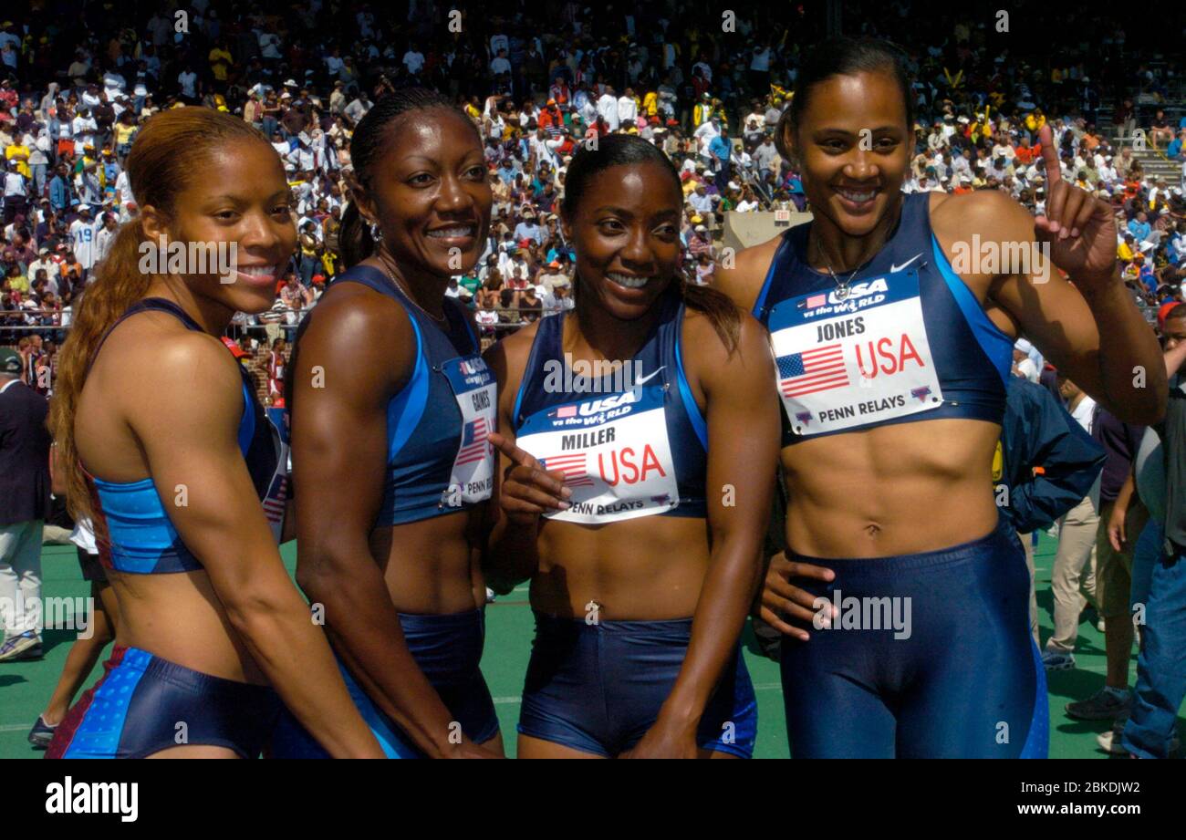 Philadelphia, United States. 24th Apr, 2004. The USA Red women's 4 x ...