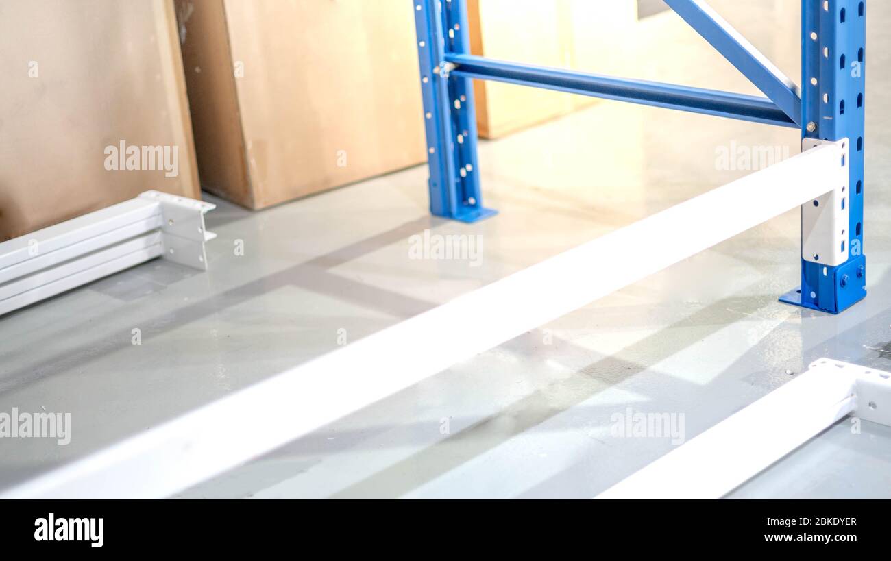 Warehouse distribution assembling hi-res stock photography and images ...