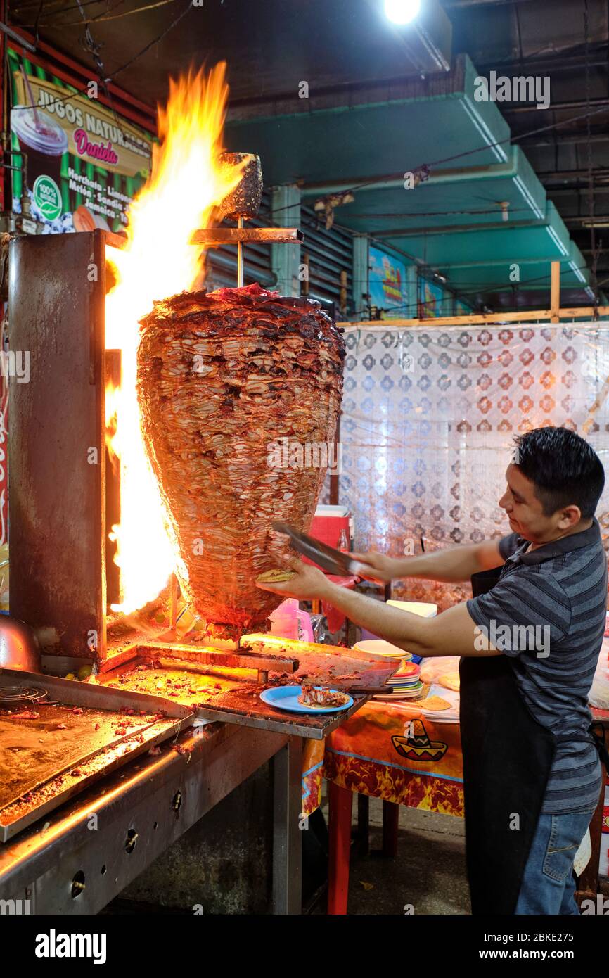 Cooking over a fire hi-res stock photography and images - Alamy