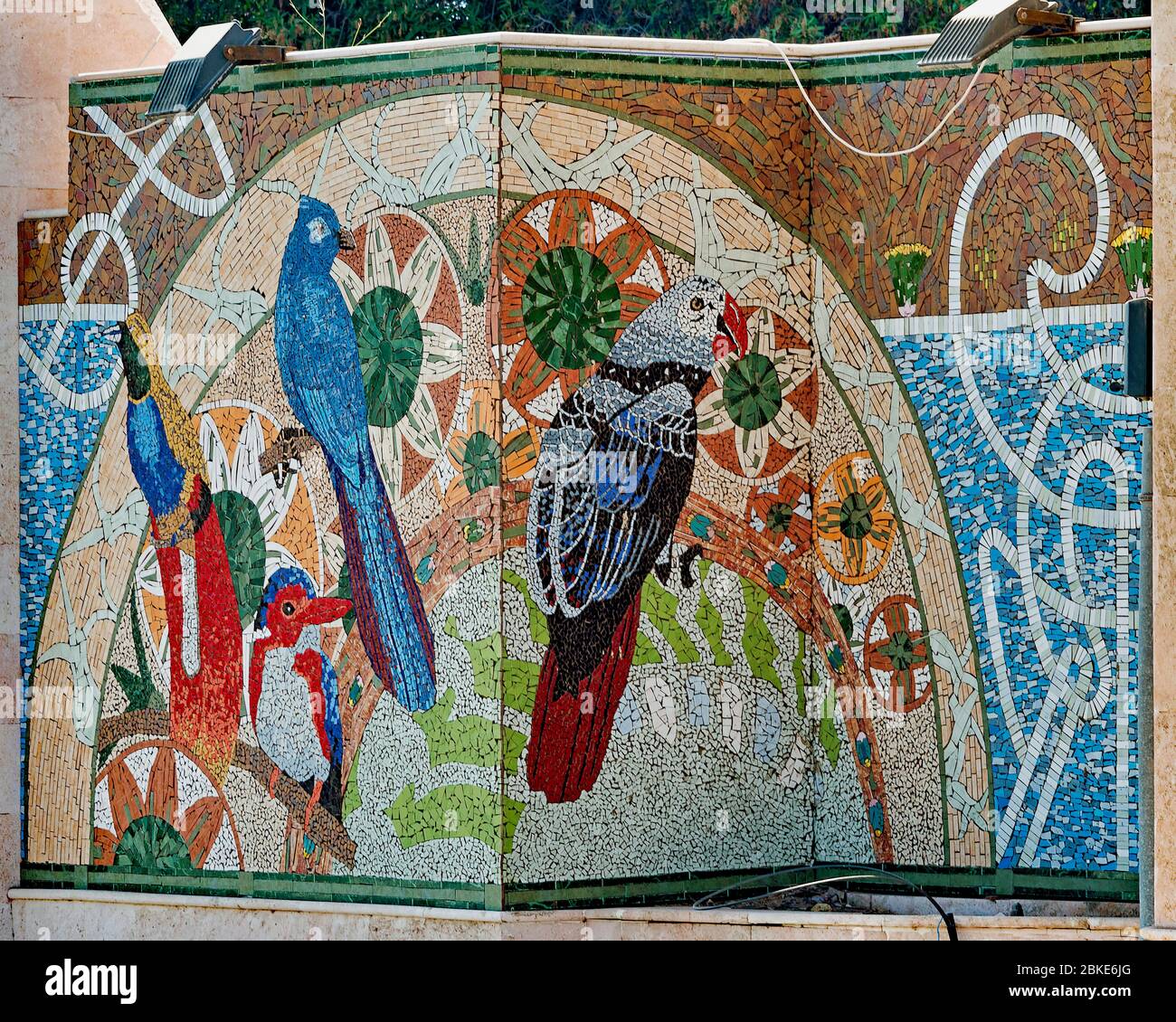 Tile mosaic of birds Stock Photo - Alamy