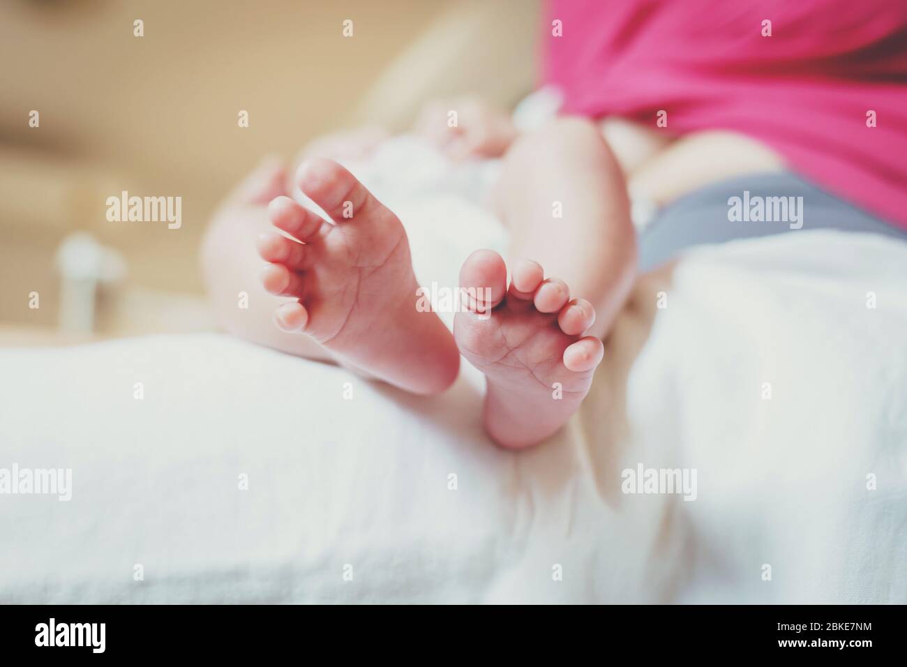 Light skin feet hi-res stock photography and images - Alamy
